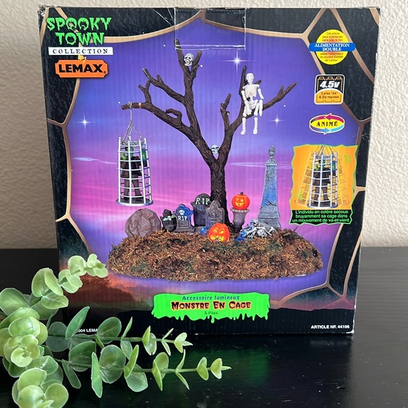 Lemax | Holiday | Retired 204 Lemax Spookytown Caged Monster 4406 ...